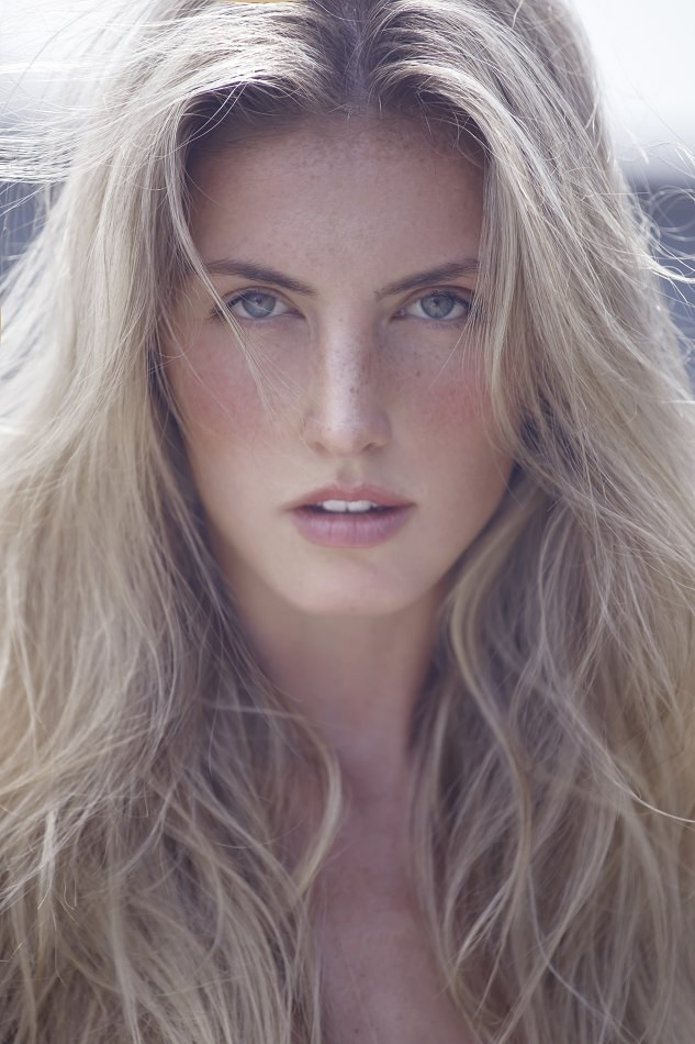 DANA REED | Axis Models and Talent Inc.